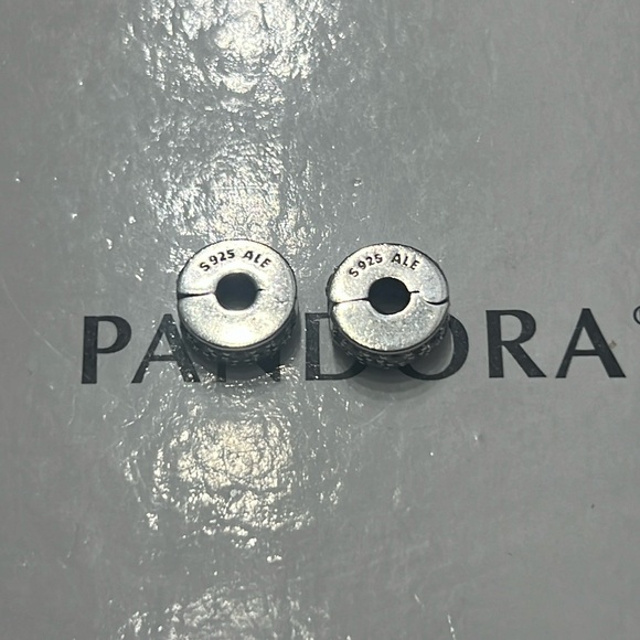 Pandora | Jewelry | Pandora Clips | Poshmark